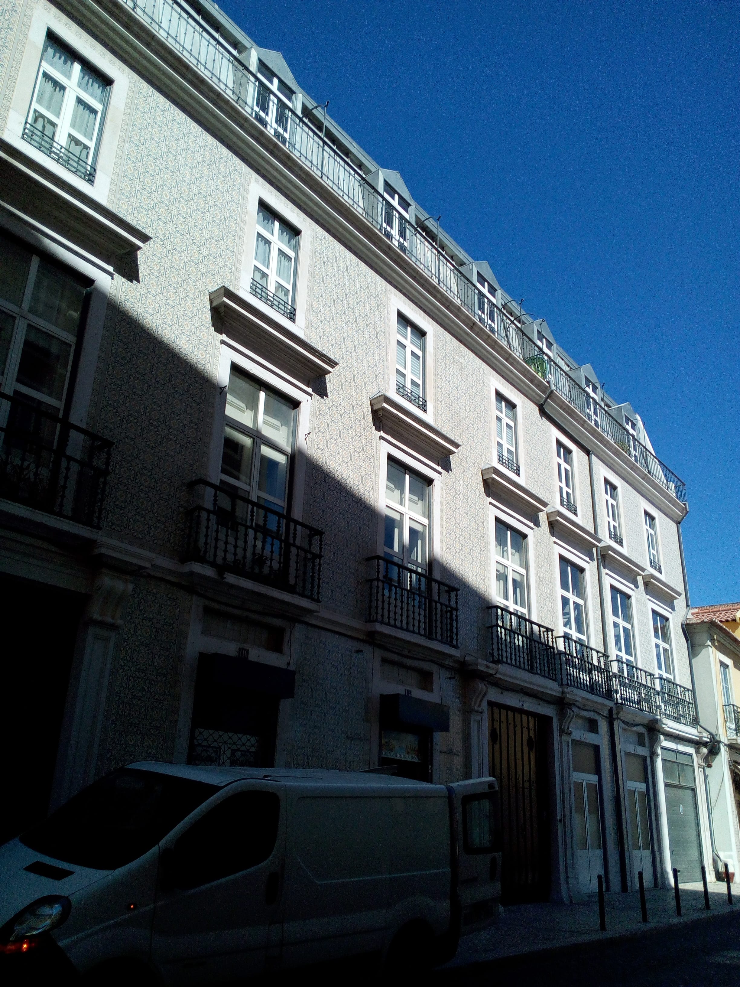 Noble apartment with 3 bedrooms in Pombaline style | Portugality Real ...